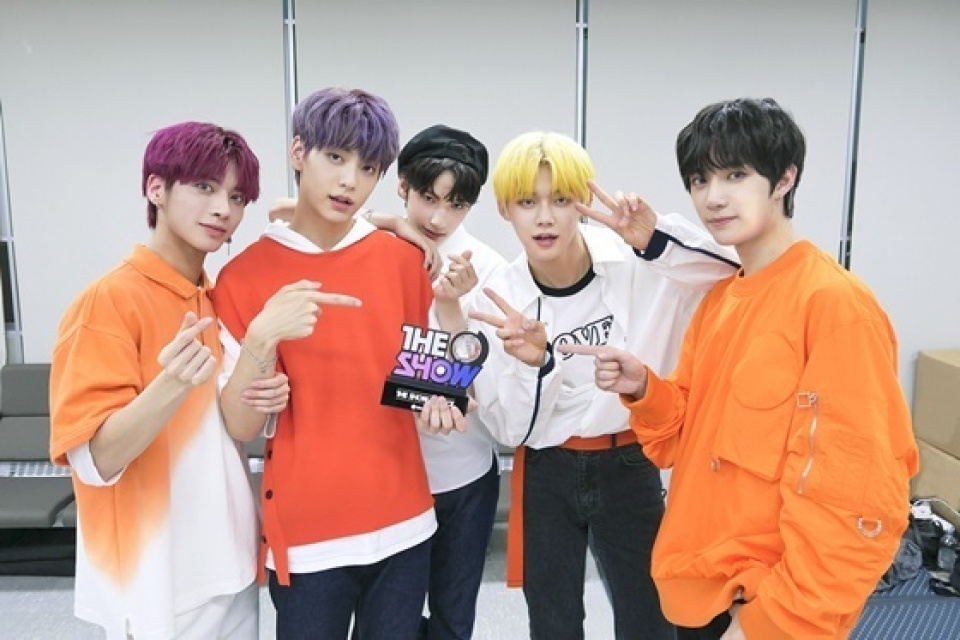 TXT、『THE SHOW』で首位に…カムバック後初の音楽番組1位 | 韓流ニュース | 韓流大好き!