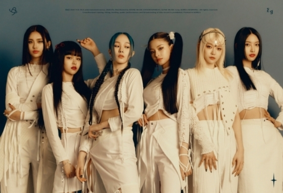 EVERGLOW、「FIRST」MVがYouTubeチャートで1位に | 韓流ニュース | 韓流大好き!