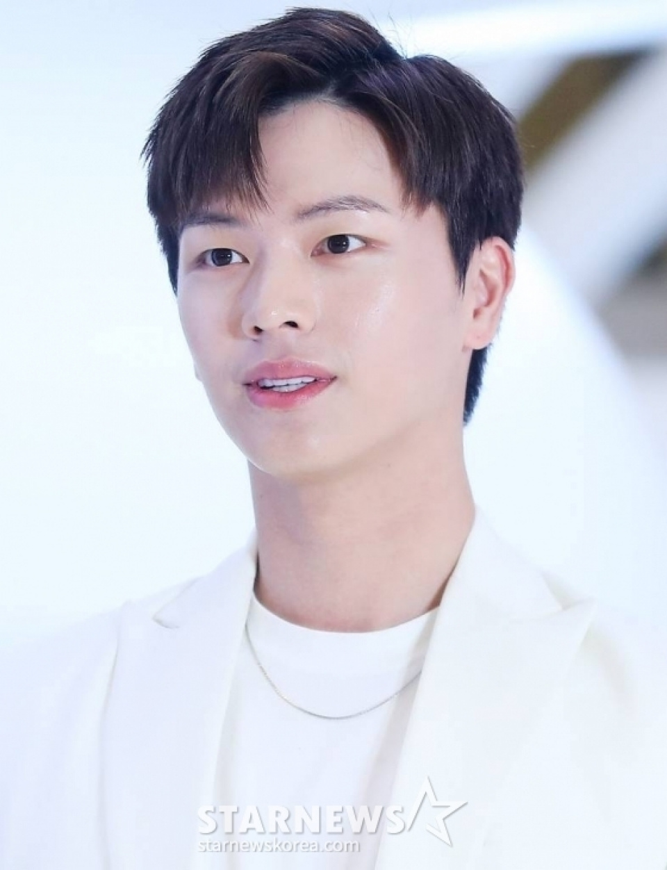 ユク・ソンジェ、IWill Mediaと専属契約…「BTOB活動も積極支援」 | 韓流ニュース | 韓流大好き!