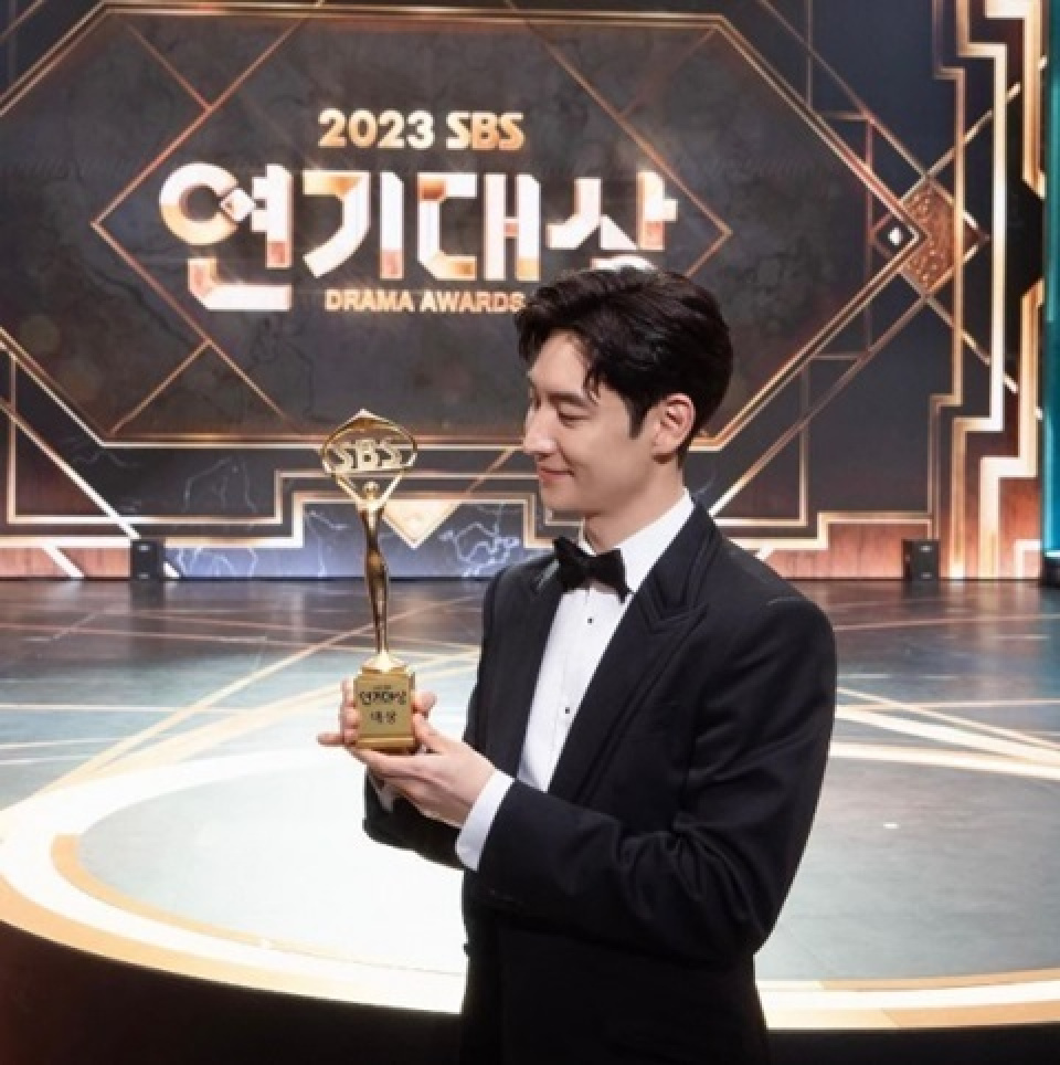 イ・ジェフン、大賞受賞の感想を語る | 韓流ニュース | 韓流大好き!